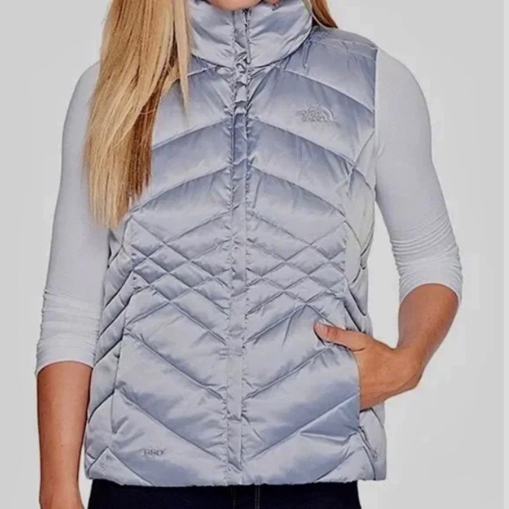 The North Face 550 White Down Puffer Vest - Gem